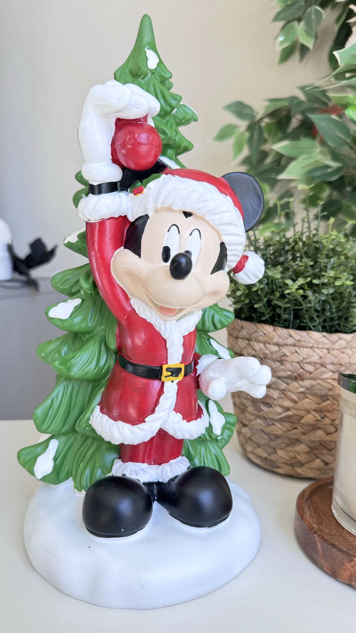 figura-mickey-santa-claus